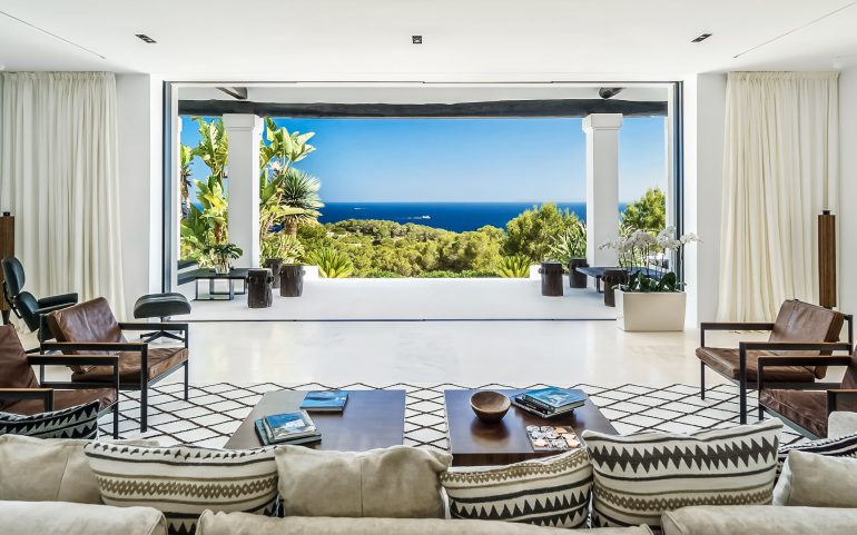HIGH END VILLA CAP MARTINET | ibiza360